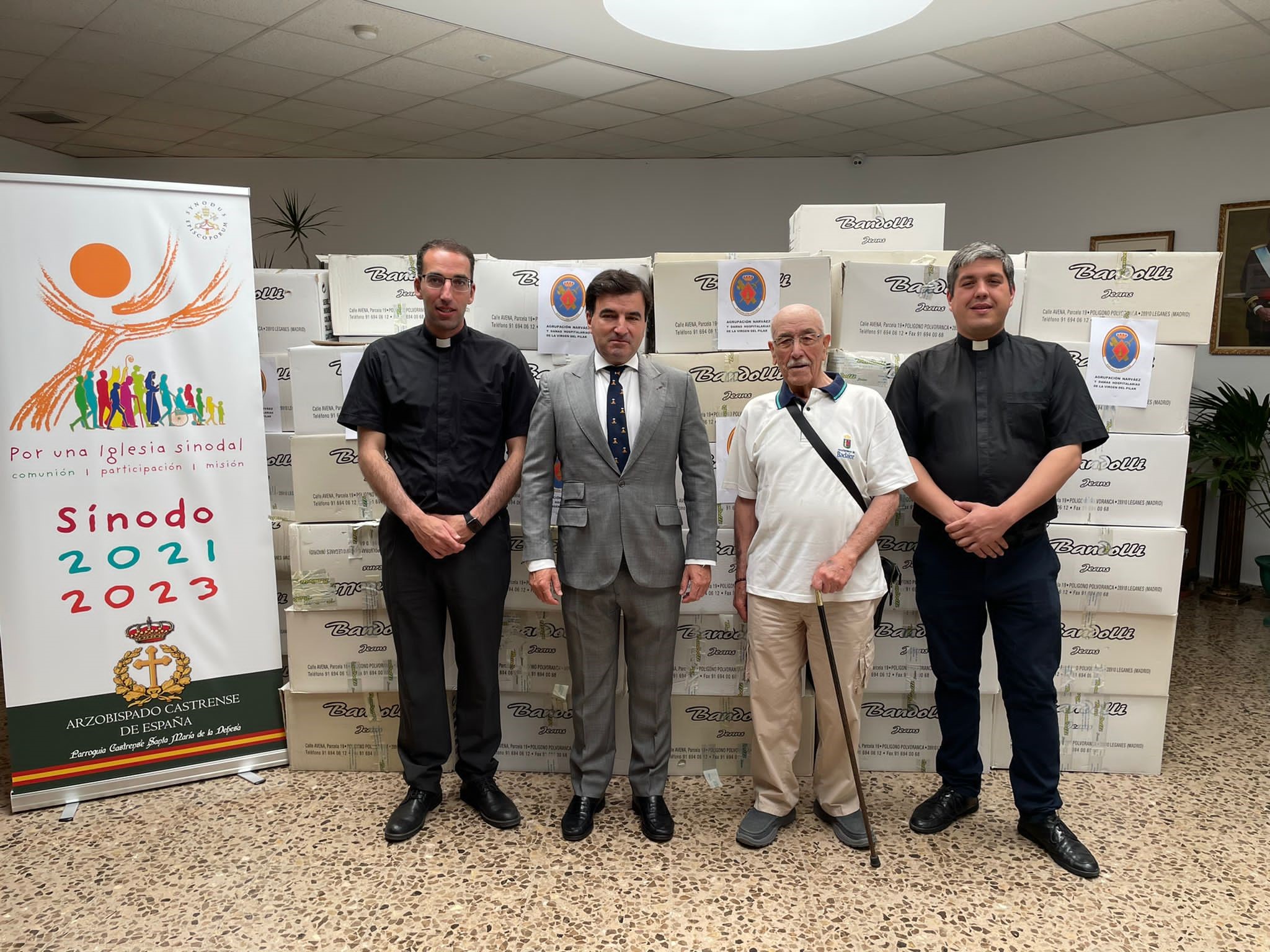 La Caritas Parroquial Castrense Santa María de la Dehesa recibe una ...